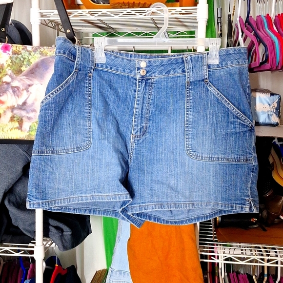 Faded Glory | Shorts | Faded Glory Jean Shorts Size 8 Stretch | Poshmark